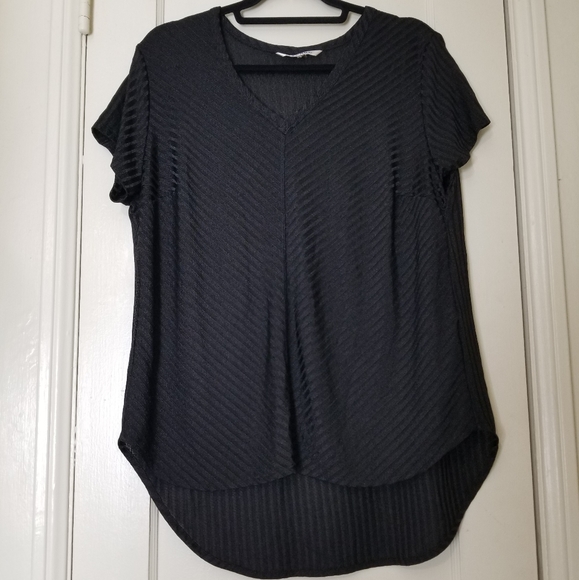 Peter Nygard | Tops | Nygard Black Liquid Knitshort Sleeve Chevron ...